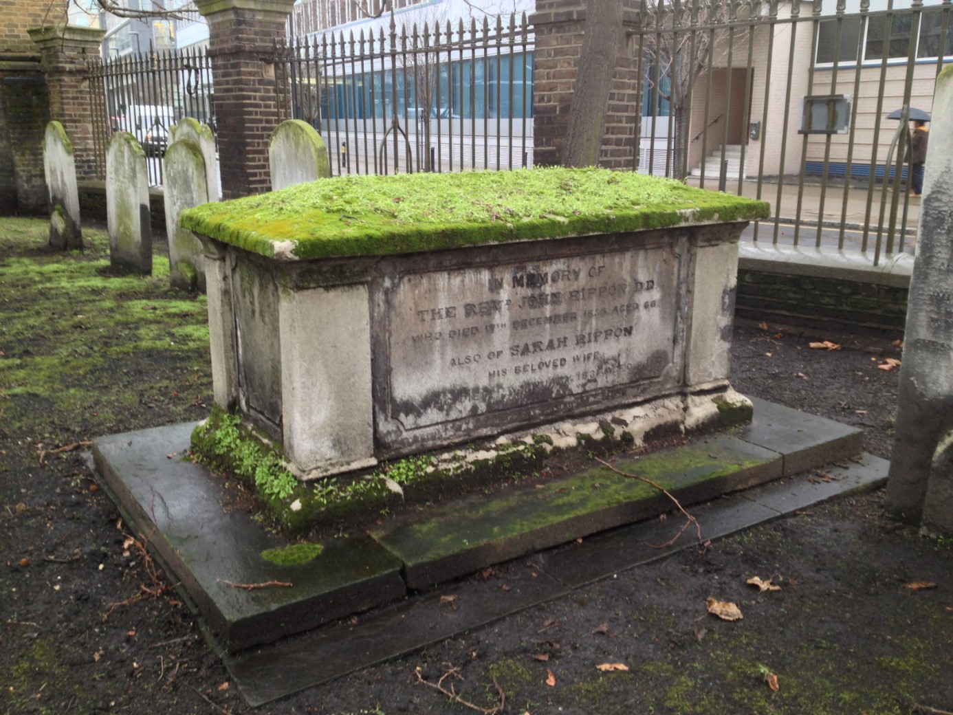 Grave of John Rippon | Plymouth Brethren Archive
