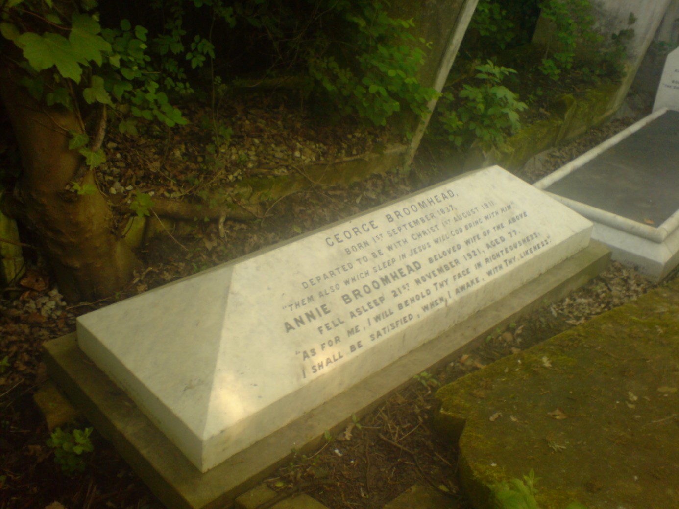 Grave of Frederick Edward Raven and his Chums | Plymouth Brethren Archive